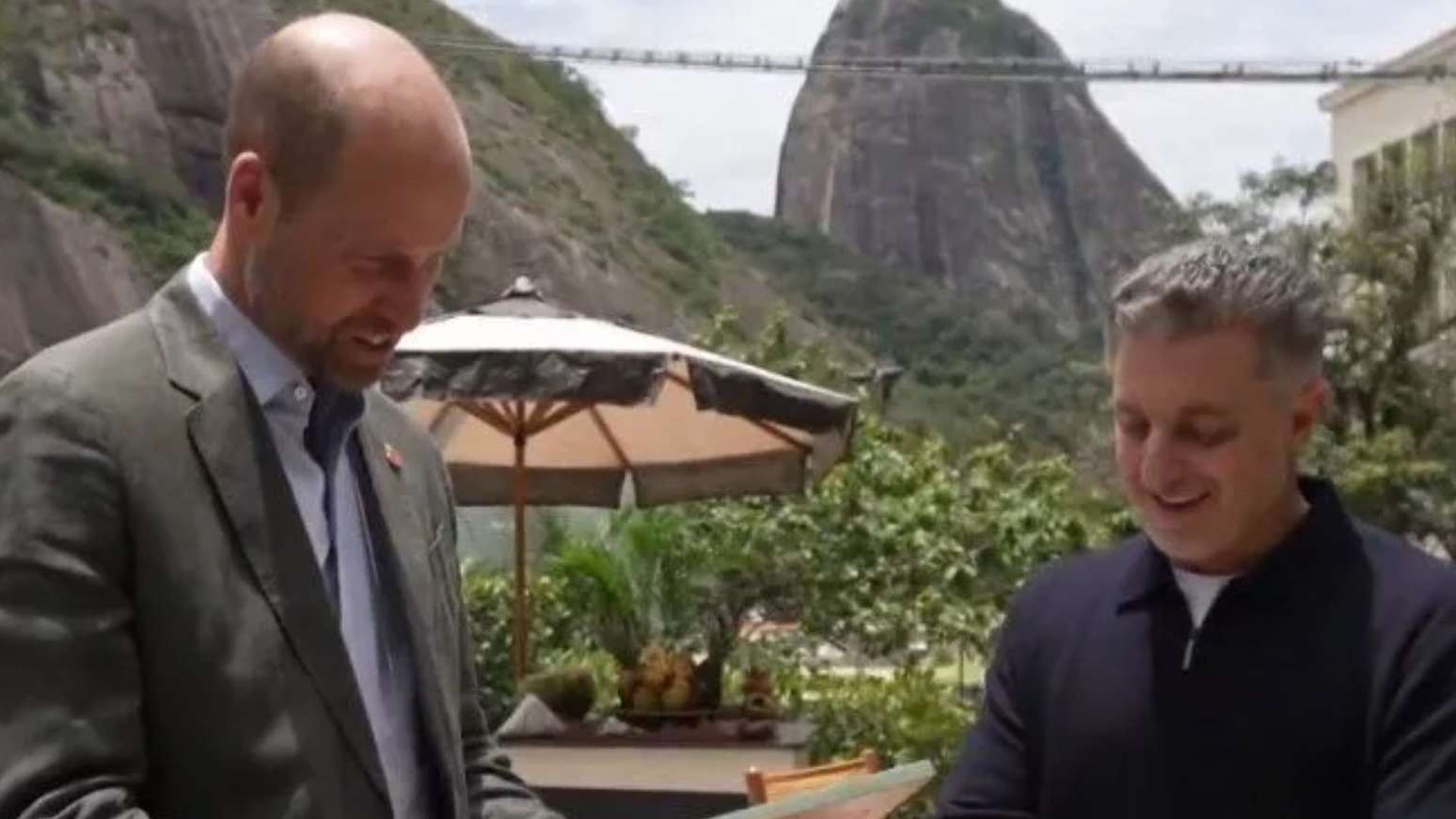 Saiba qual foi o presente que Príncipe William recebeu de Luciano Huck