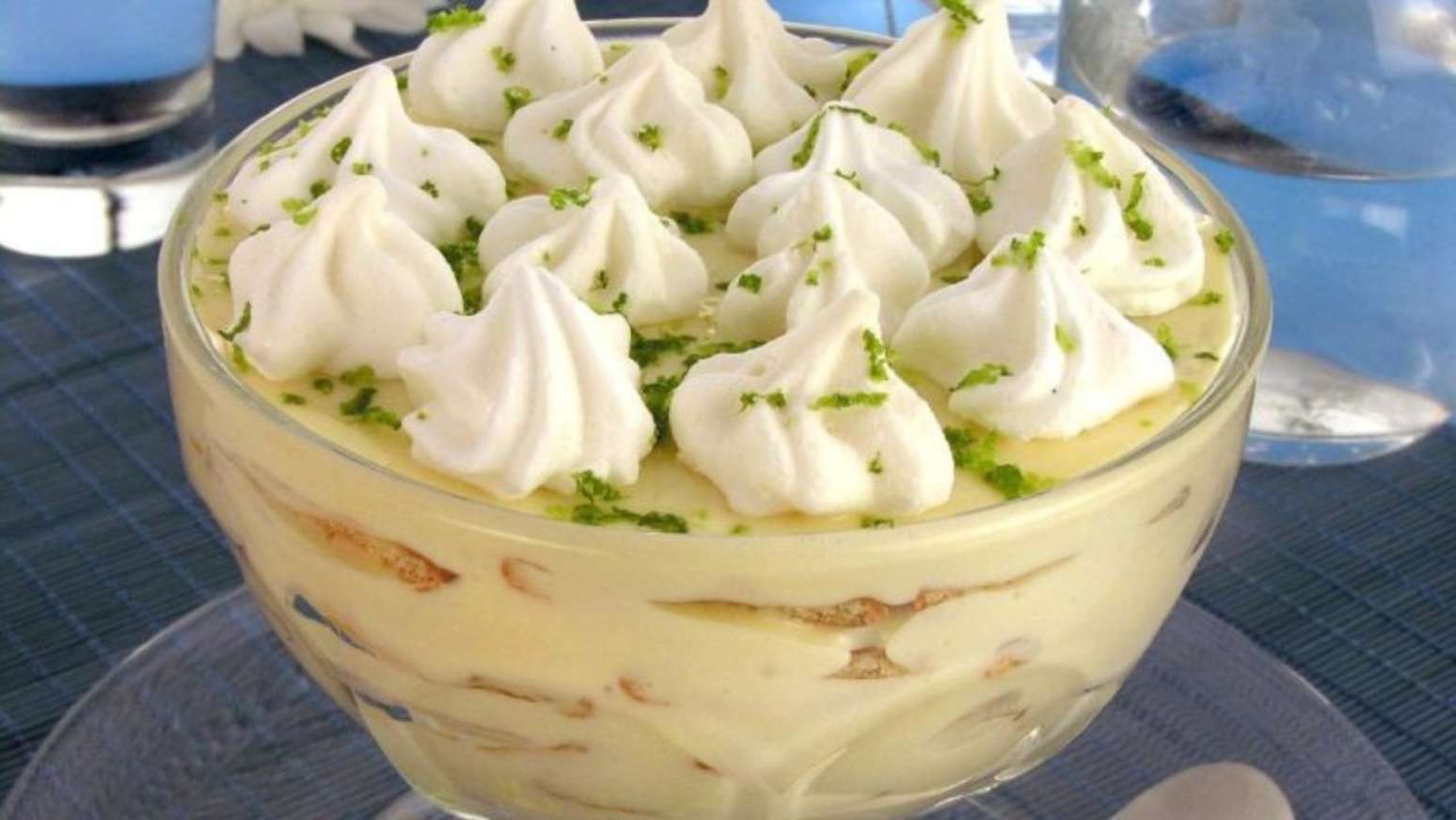 Pavê de limão com suspiro: teste a sobremesa refrescante