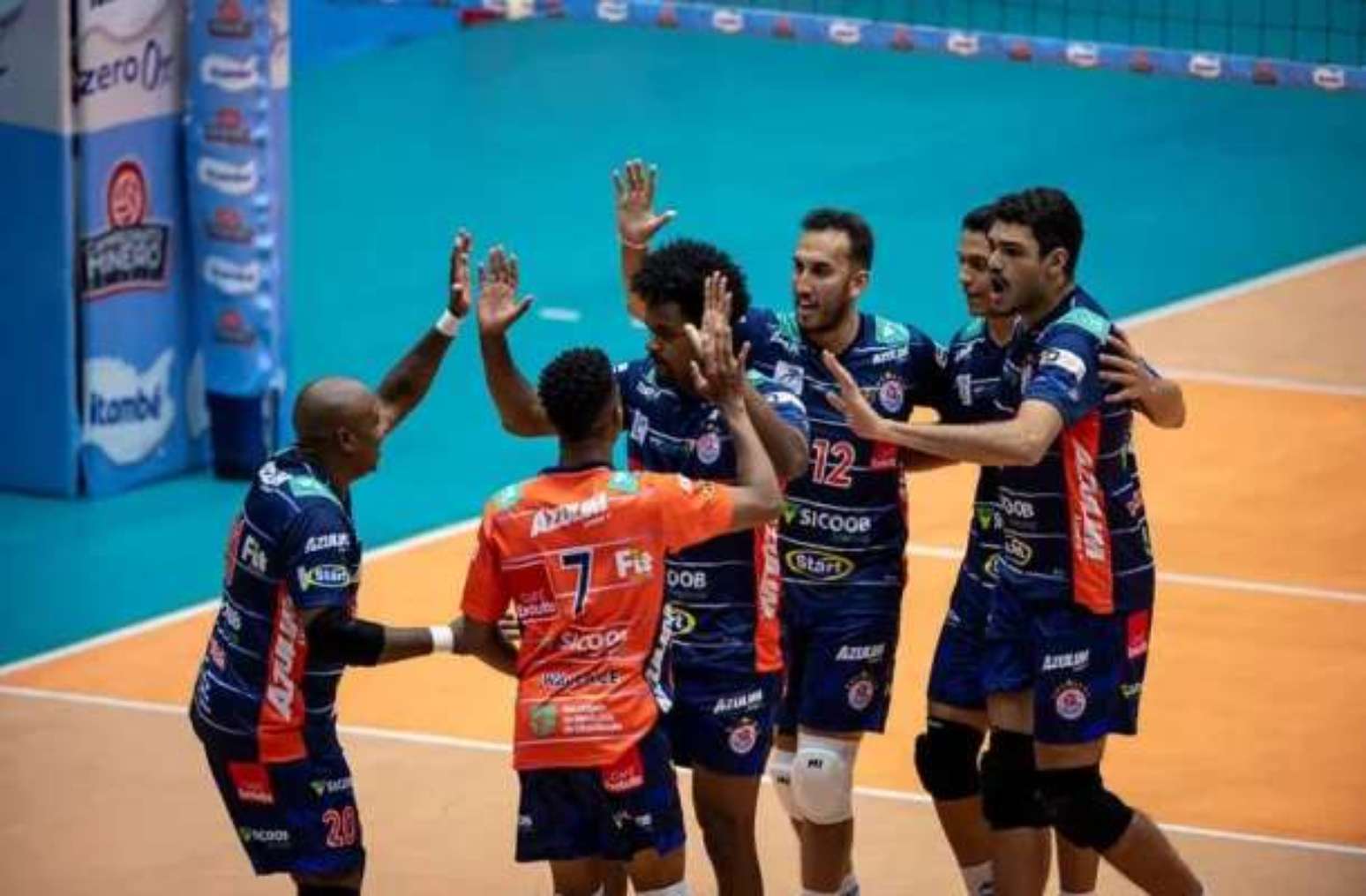 Monte Carmelo vira após estar perdendo por 2 a 0 e entra no G8. Veja a ...