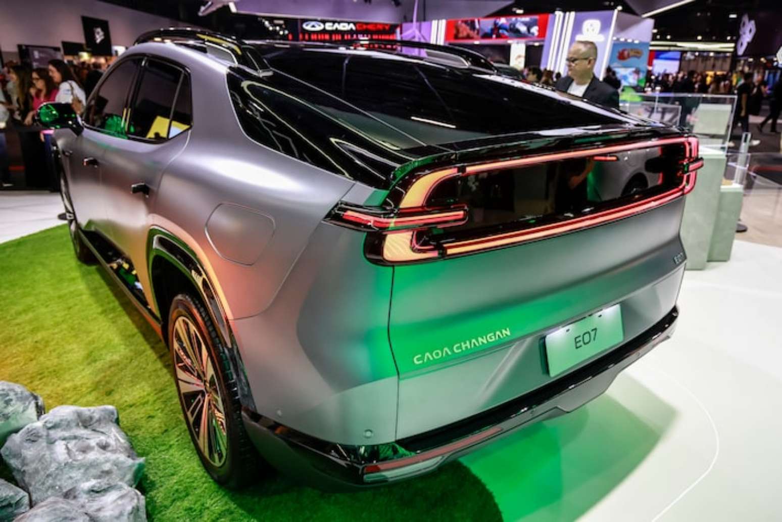 Dirigimos o EO7, SUV da Caoa Changan que se transforma em picape