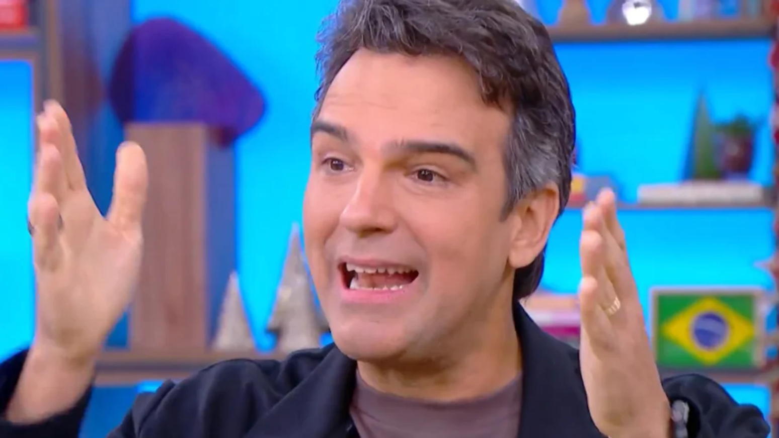 Tadeu Schmidt diz que elenco do BBB 26 será de famosos 'icônicos'
