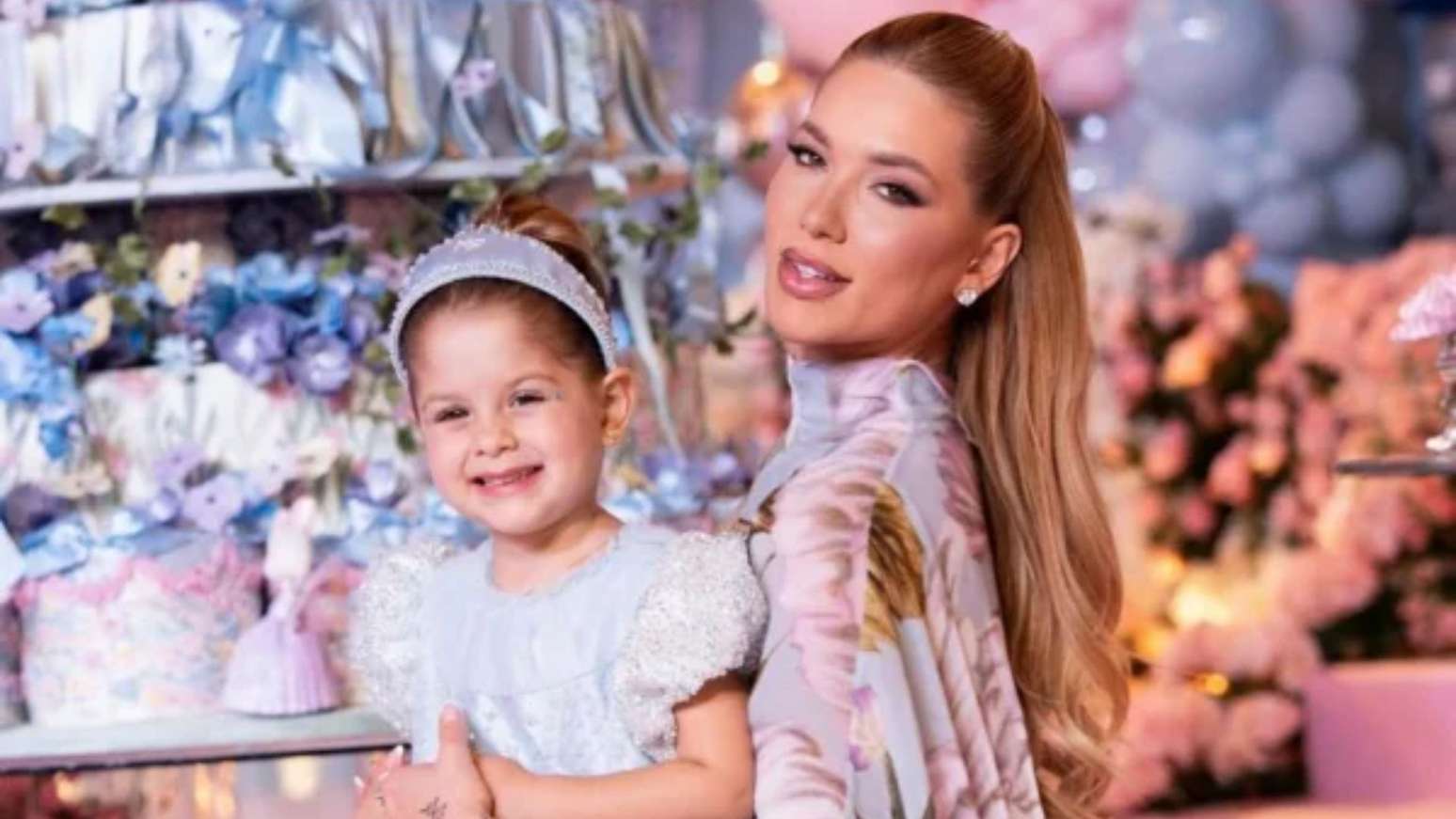 Virginia Fonseca choca a web ao expor sessão de terapia de Maria Flor ...