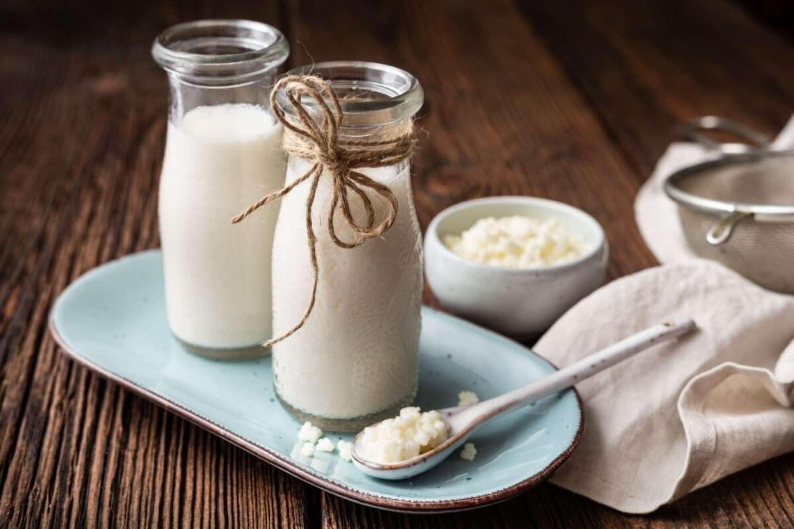 Kefir: 5 benefícios da bebida fermentada que favorece o equilíbrio do ...