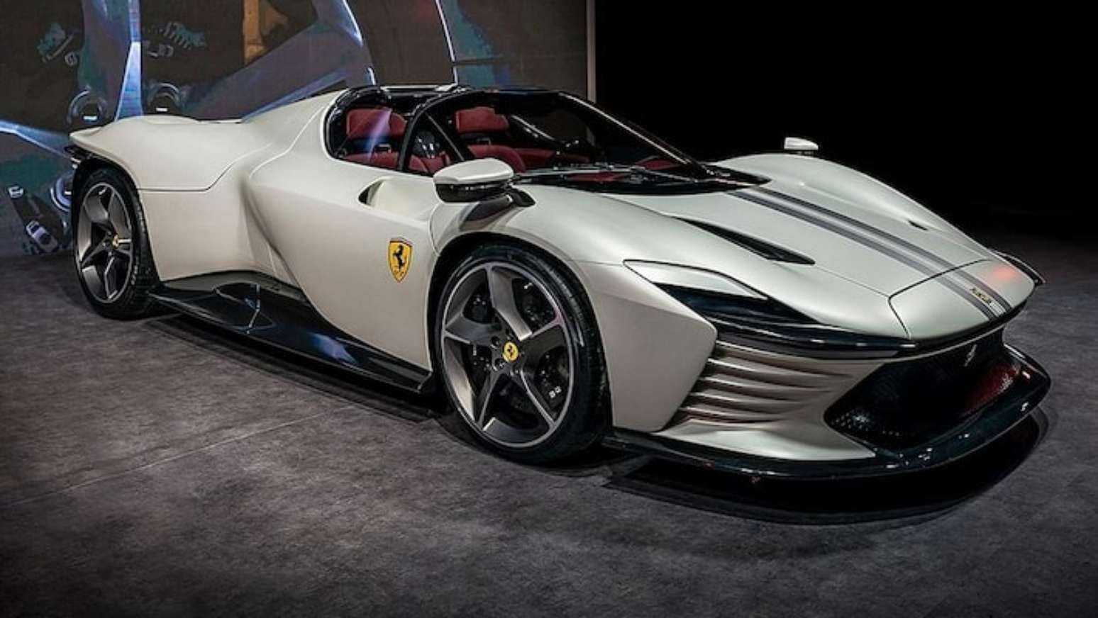 Ferrari Daytona SP3 de R$ 18 milhões tem IPVA mais caro de São Paulo em ...