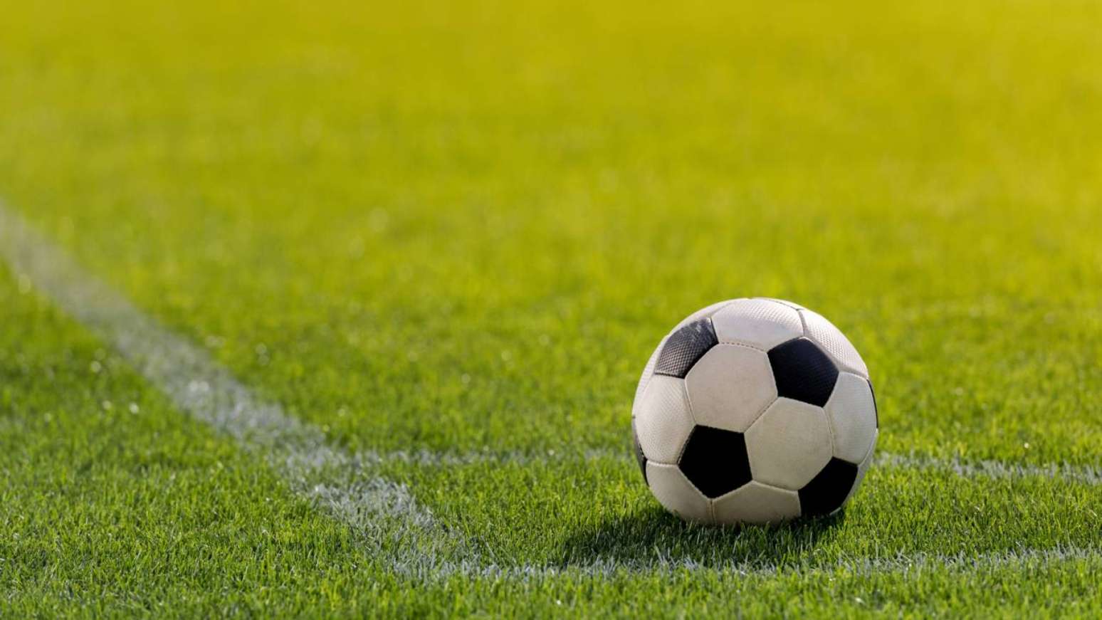 Como a bola de futebol perdeu peso ao longo dos séculos?