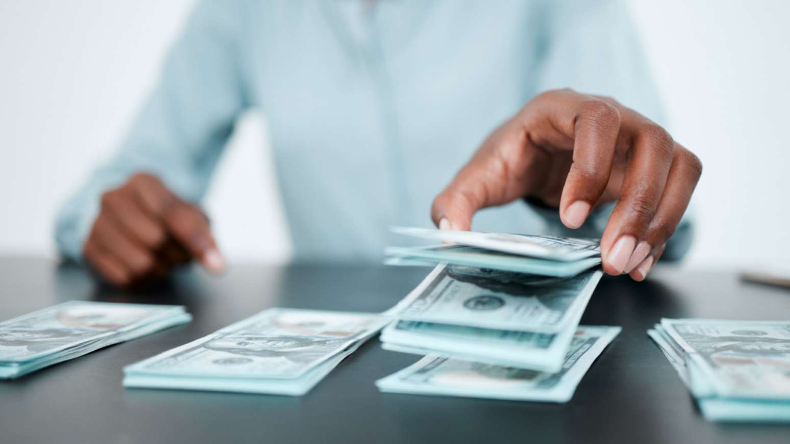 Ritual da riqueza: louro, mel e intenção