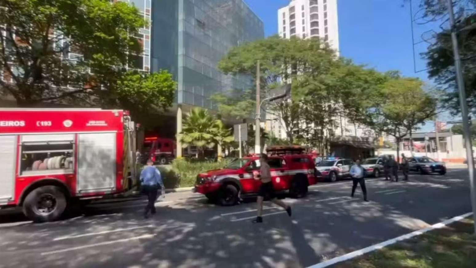 Incêndio atinge Hospital Einstein em SP; pacientes são evacuados sem ...