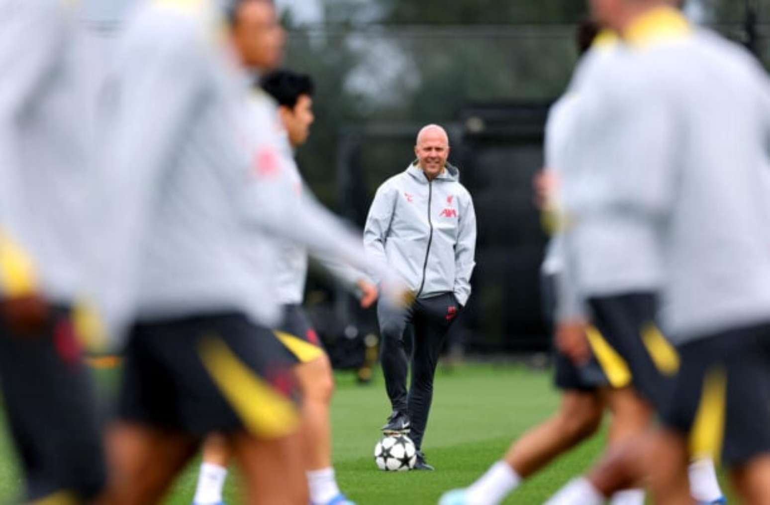 Liverpool x Leeds: Onde assistir, escalações e arbitragem