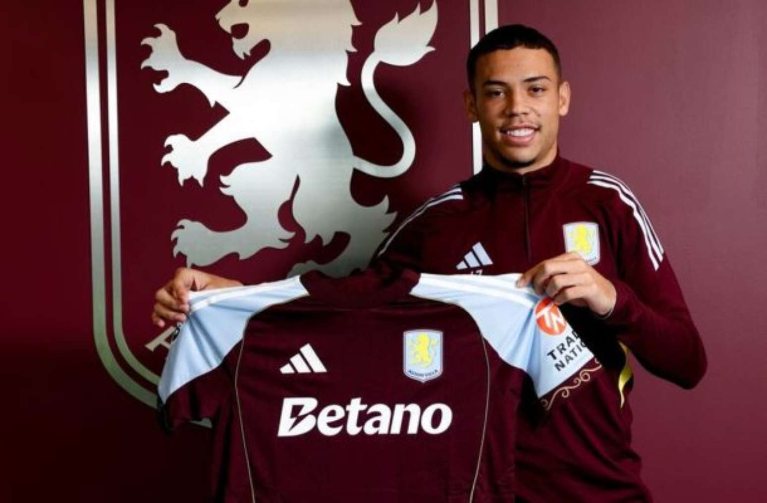 Alysson, joia do Grêmio, é anunciado pelo Aston Villa por R$ 76 milhões