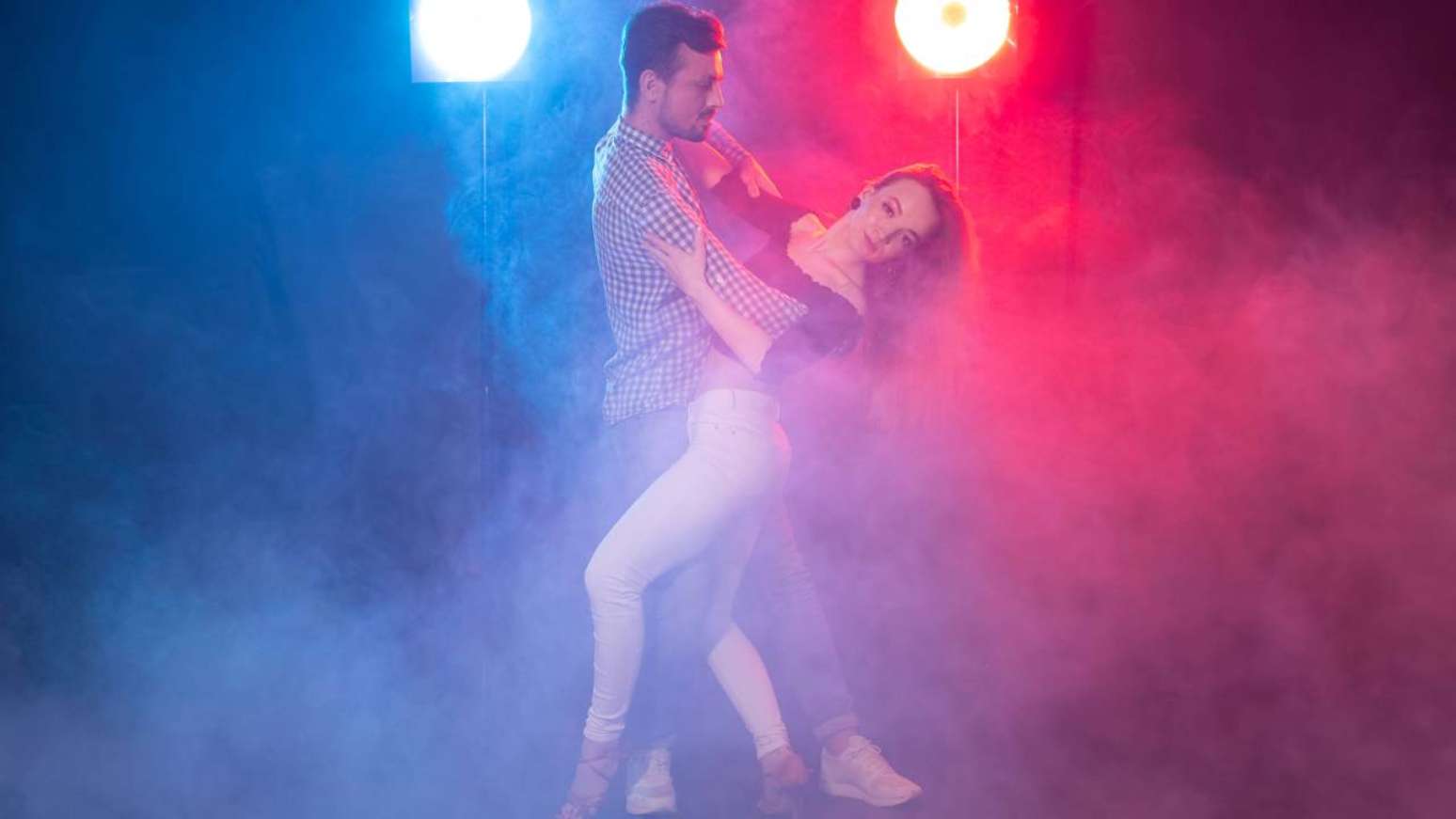 Conheça as cinco danças mais fáceis de se aprender de acordo com os ...