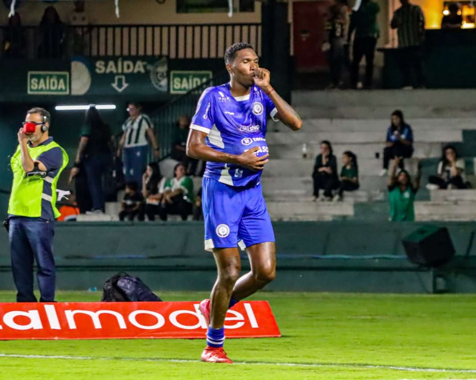 Foz do Iguaçu derrota o Coritiba na estreia pelo Paranaense