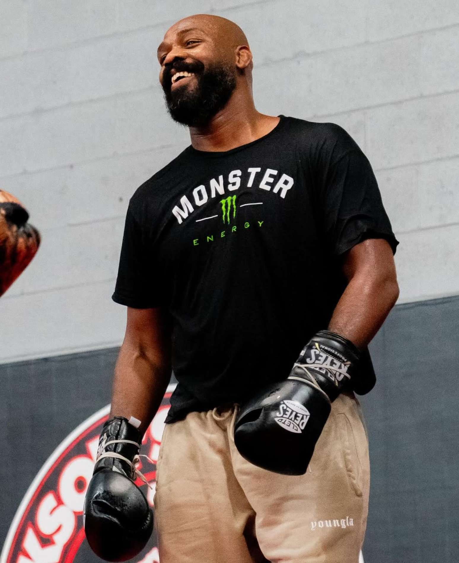 Jon Jones diz que UFC 'não quer' luta contra Alex Poatan