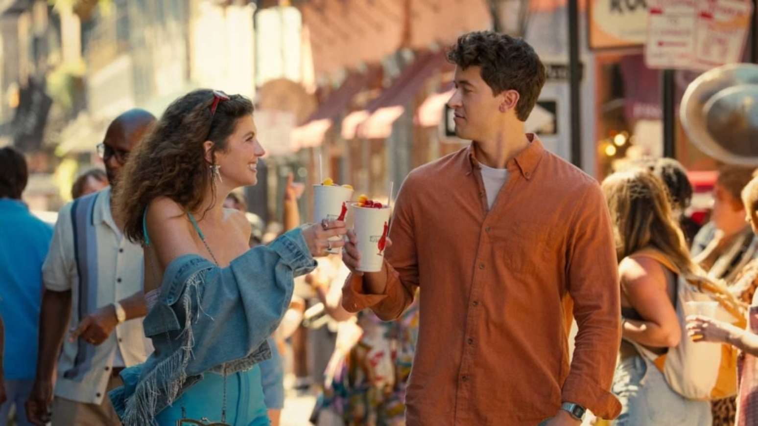 Elenco de De Férias com Você tem estrelas da Marvel, Emily em Paris e ...