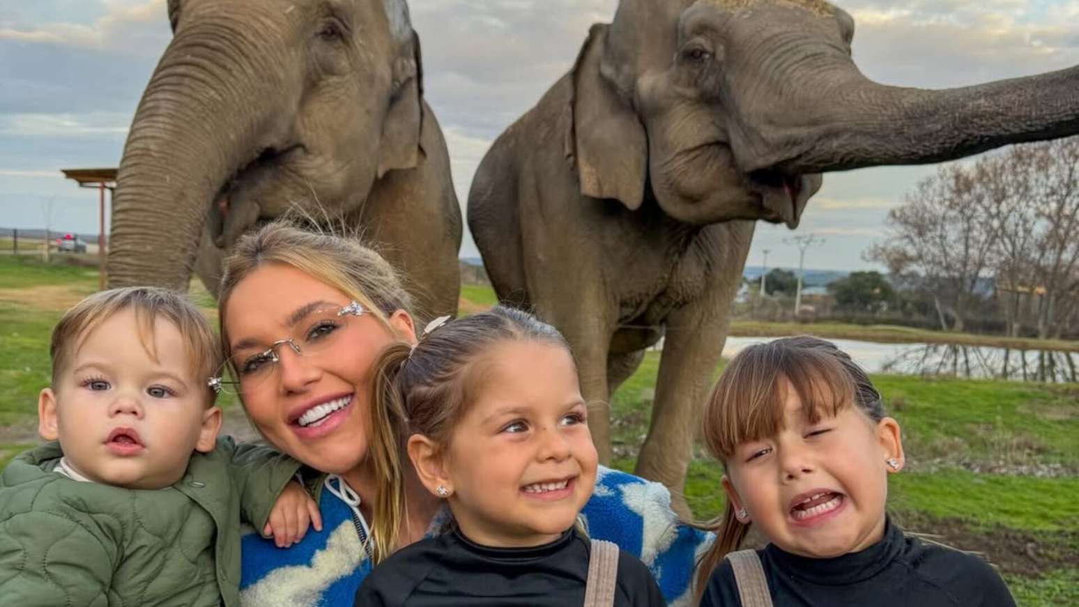 Virginia Fonseca faz revelação sobre futuro escolar das filhas: 'Mentira'
