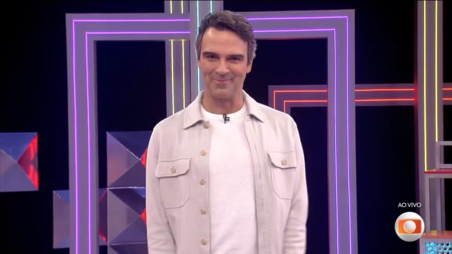 De calvo a cabeludo: veja a evolução do cabelo de Tadeu Schmidt ao ...