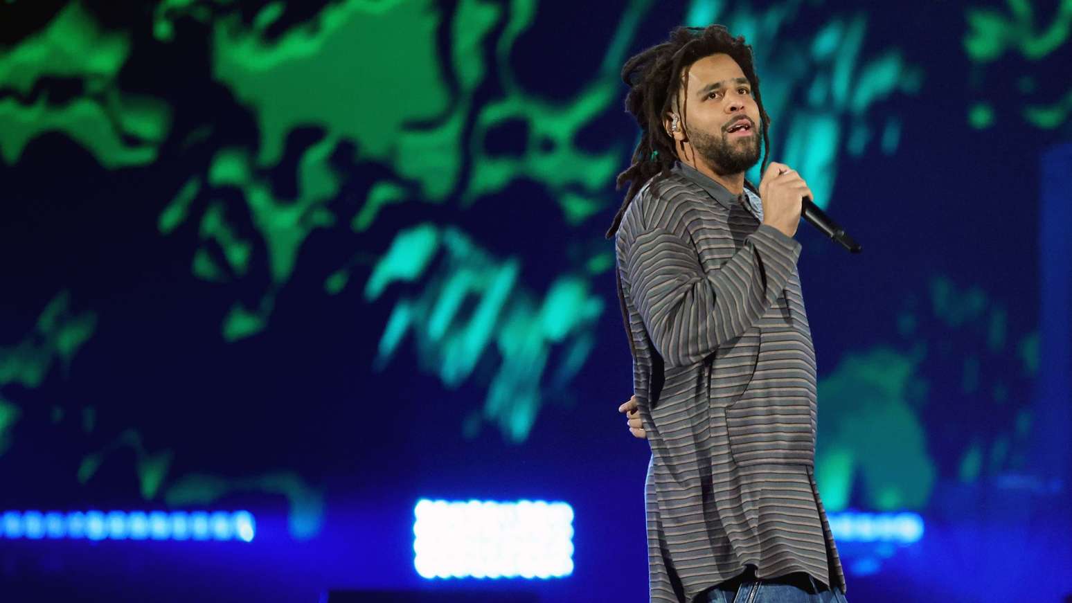 J. Cole registrou marca de 'The Fall-Off' meses antes do anúncio