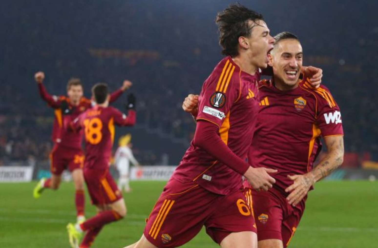 Roma vence o Stuttgart e entra no G8 da Liga Europa