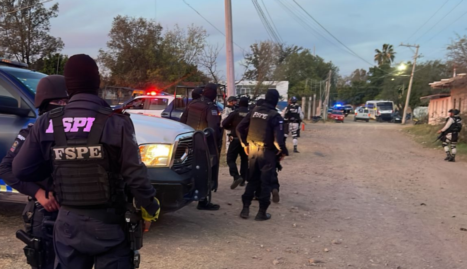 Ataque a tiros em campo de futebol no México deixa 11 mortos e 12 feridos