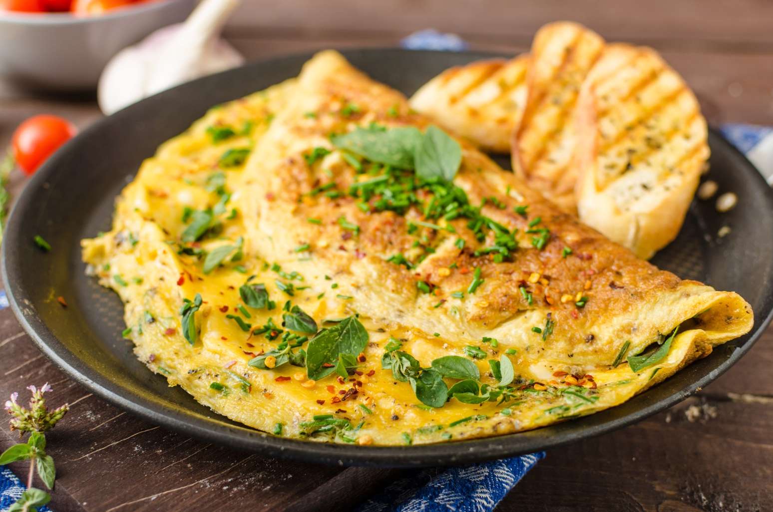 Esse omelete é a melhor escolha para um café da manhã saudável e ...