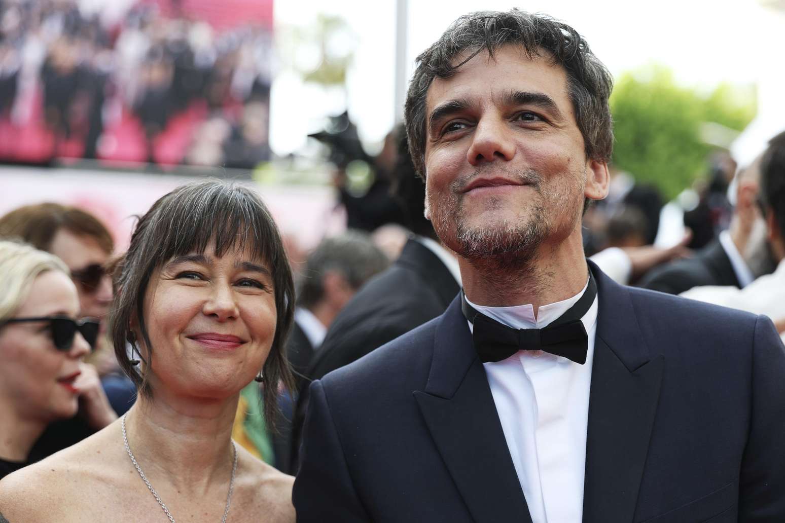 Wagner Moura é casado há mais de 20 anos; conheça Sandra Delgado, a ...