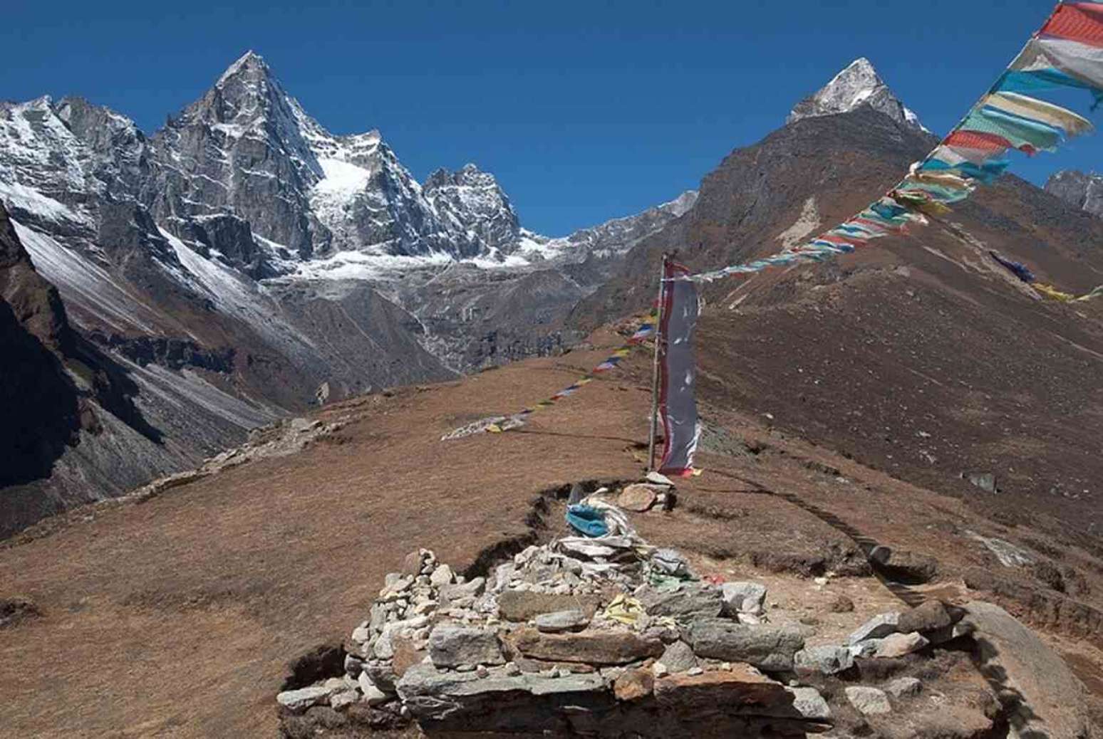 Nepal, história que impressiona pelos contrastes