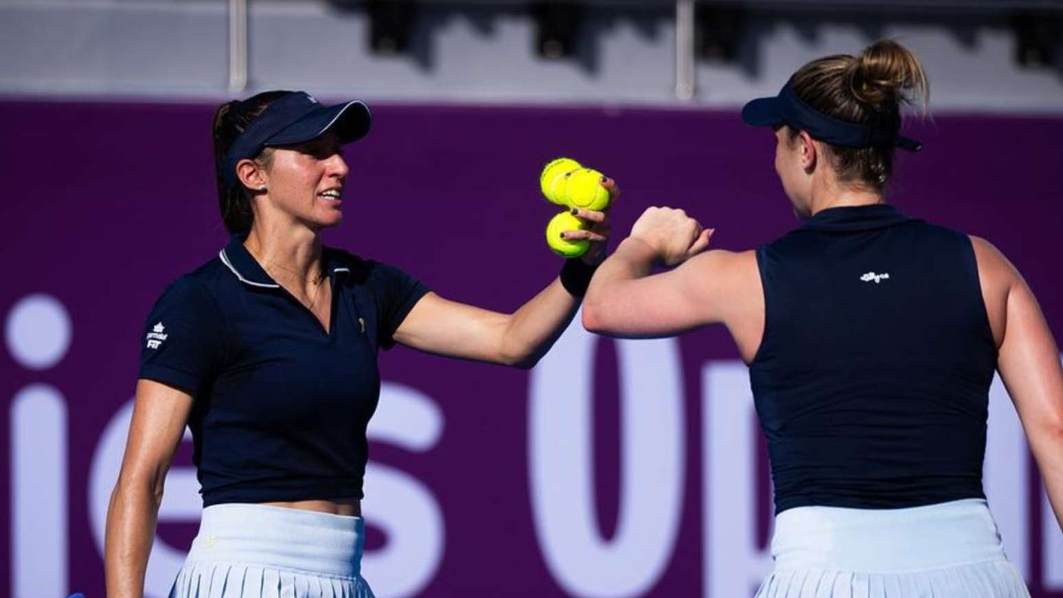 Luisa Stefani e Dabrowski fazem 11 games seguidos e vencem na estreia ...