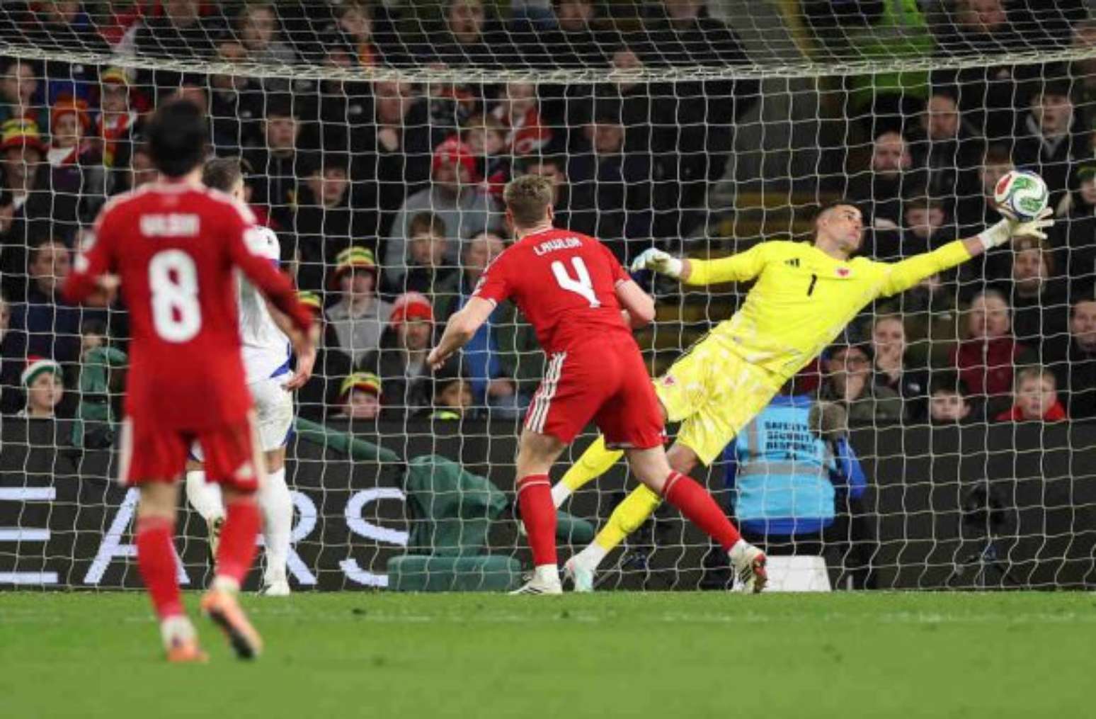 Bósnia bate País de Gales nos pênaltis e decide vaga na Copa contra a ...