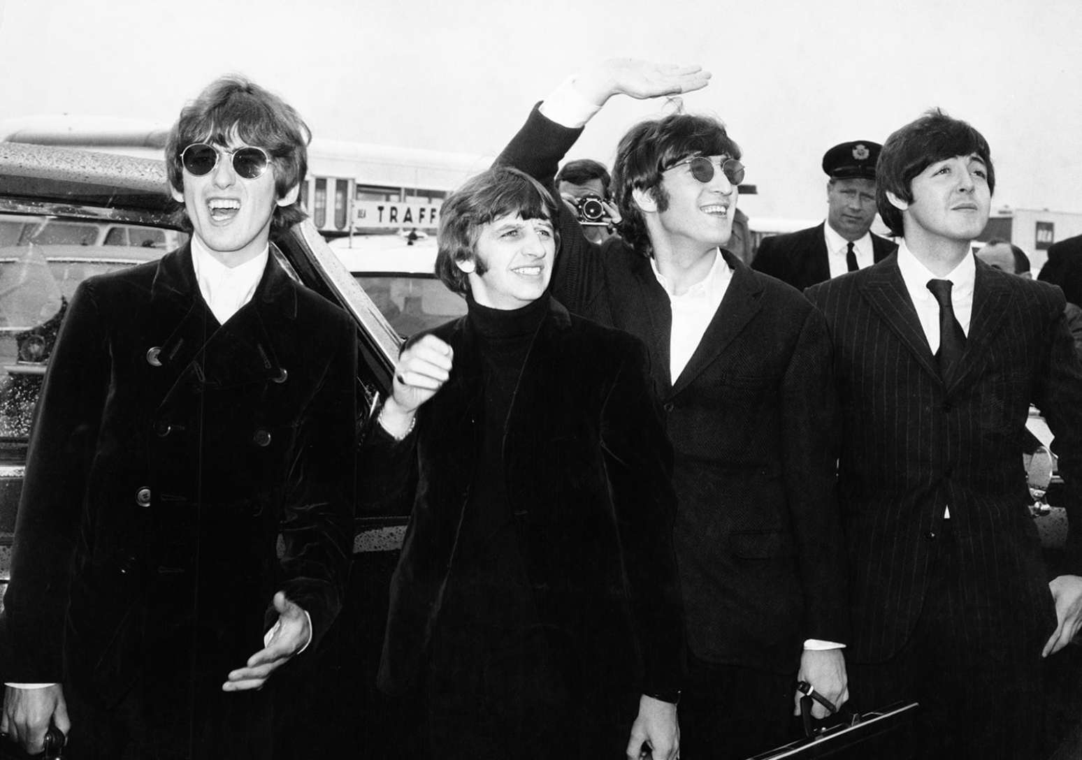 A história por trás da hipnótica capa original de "Revolver", dos Beatles