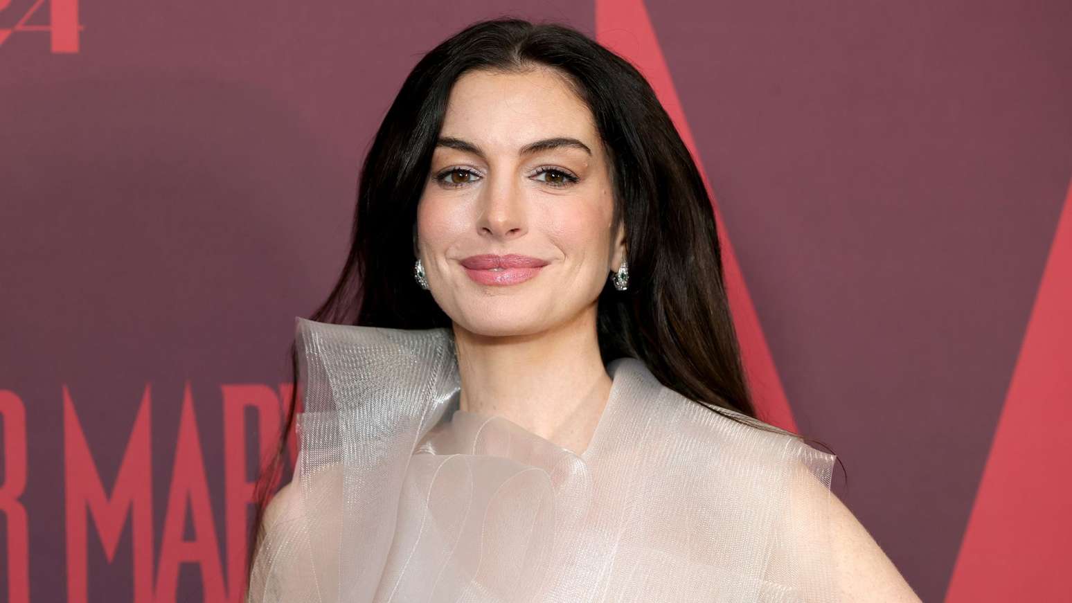 As 4 divas pop no 'Monte Rushmore' de Anne Hathaway