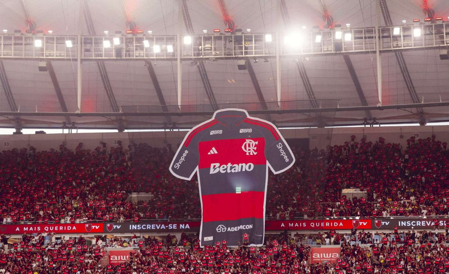 Flamengo lança nova camisa a preço popular; veja