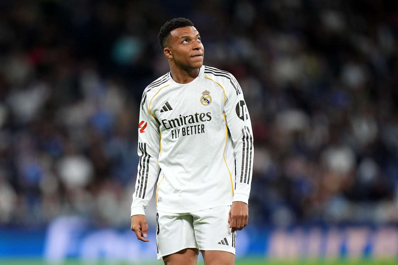 Real Madrid vence Oviedo em meio a vaias a Vini Jr. e Mabappé