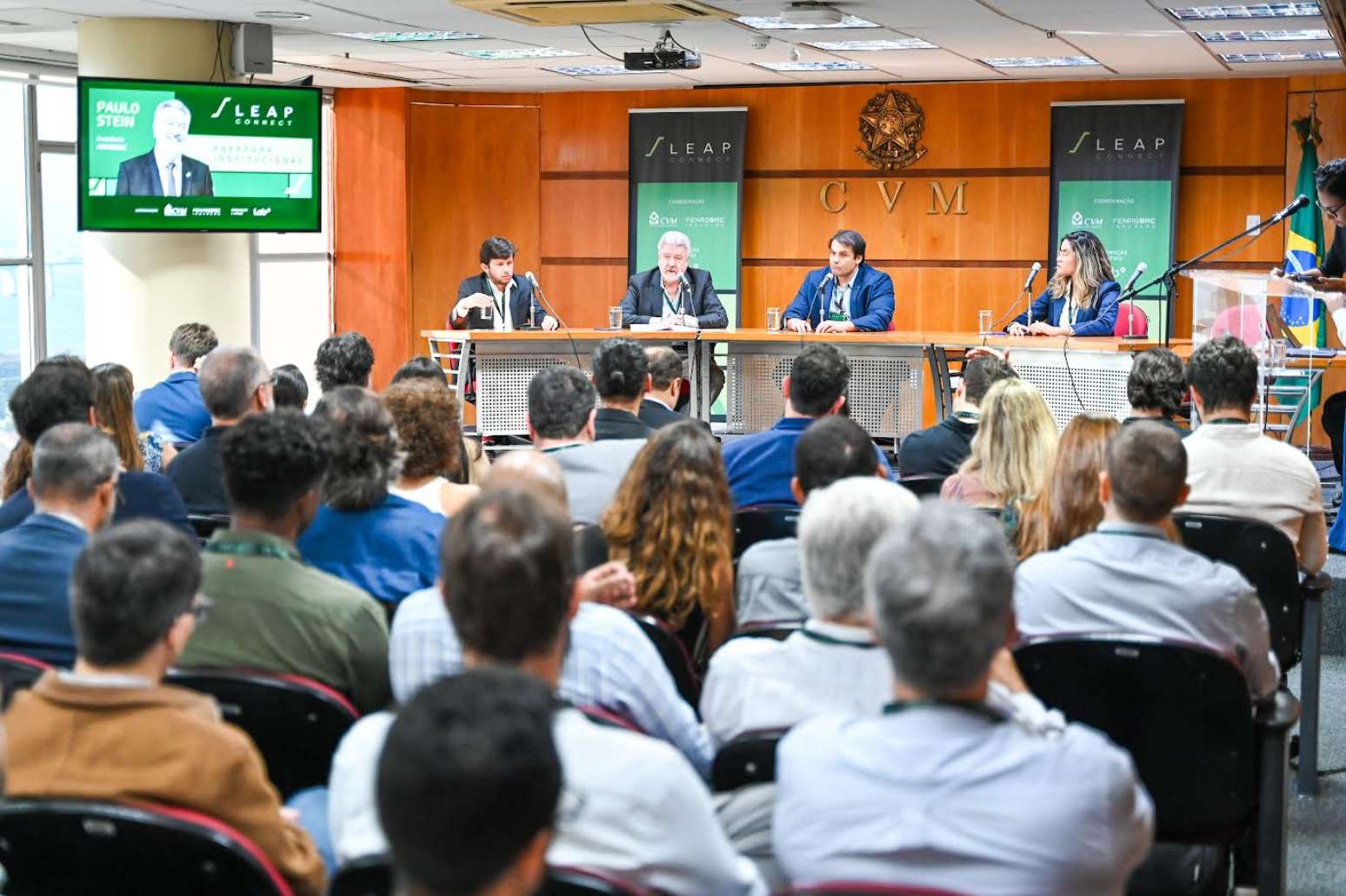CVM e Fenasbac abrem inscrições para o LEAP 2026