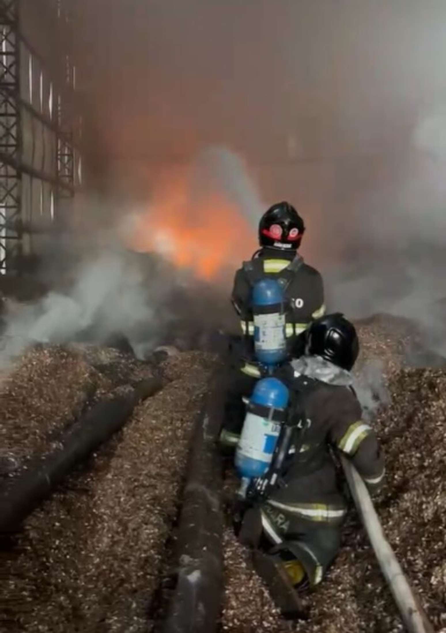 Explosão e incêndio em fábrica no interior de SP deixam um morto e doze ...