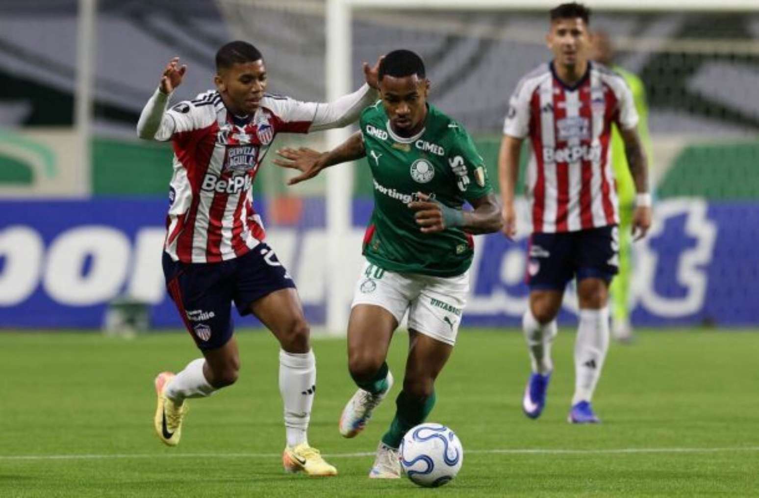 Abel Ferreira critica a CBF por marcar jogo do Palmeiras no domingo