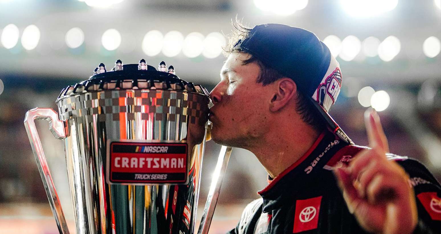 NASCAR: Corey Heim é anunciado na 23XI Racing para temporada de 2027