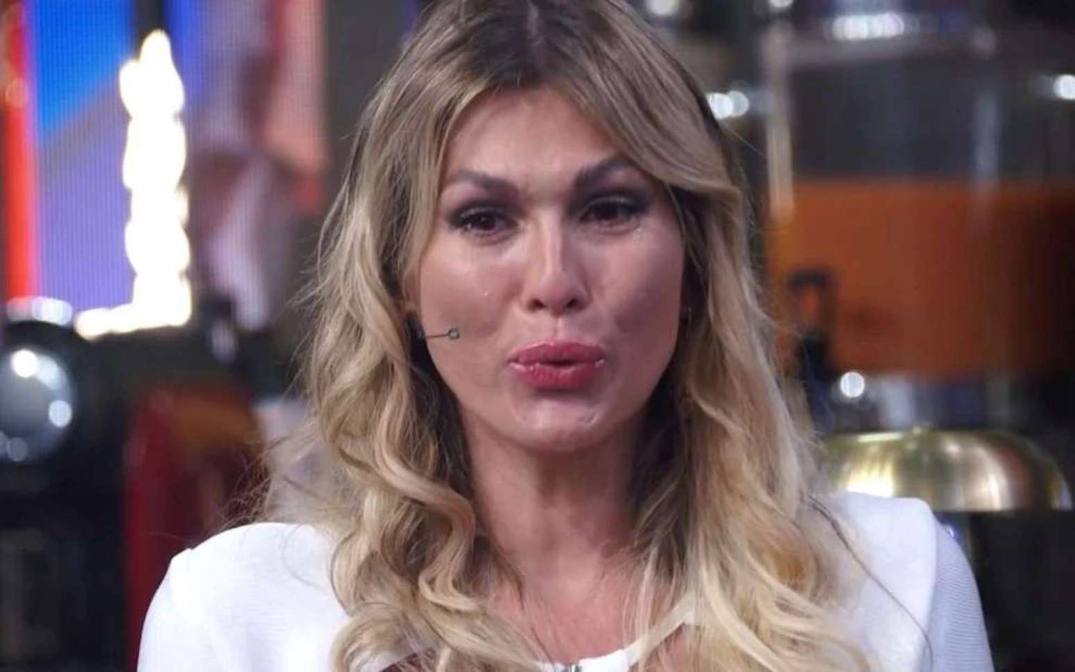 Lívia Andrade rompe o silêncio após ser substituída no 'Domingão ...