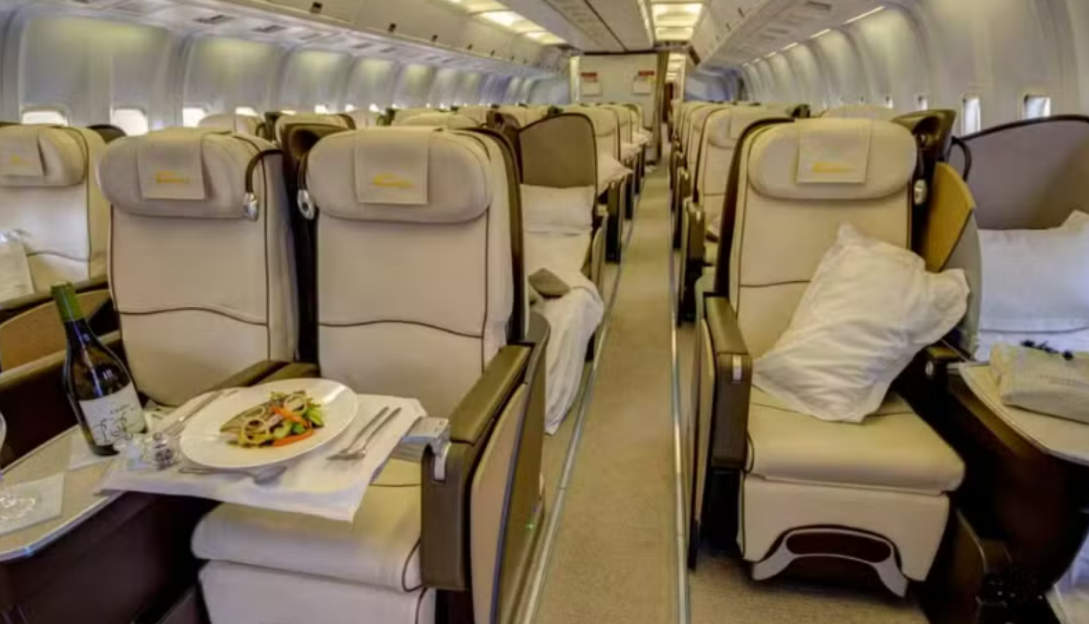 Como é avião de R$ 1 bilhão que levará Seleção Brasileira para a Copa ...