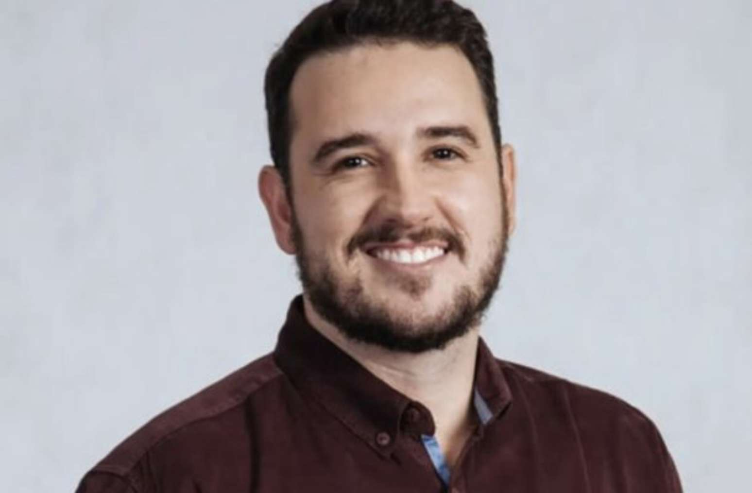 Ex-Globo e Botafogo, Raphael Rezende fecha com o SBT para a Copa do Mundo