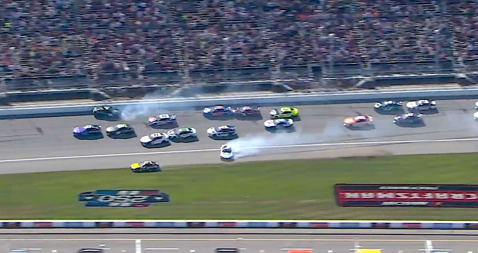 NASCAR Cup: Big One em Michigan envolve nove carros e tira Tyler ...
