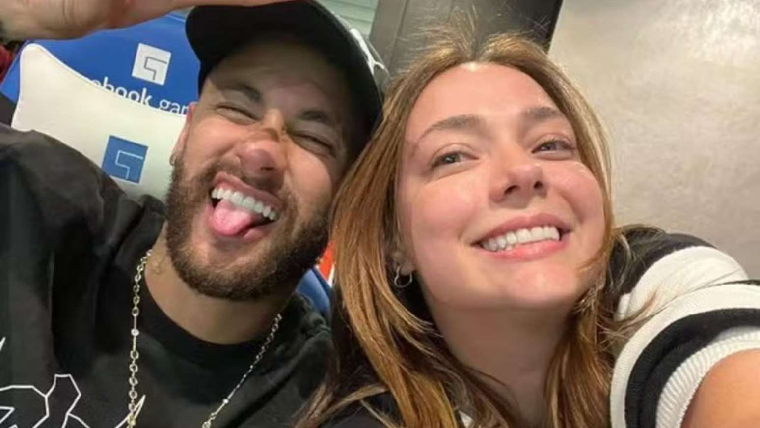 Mãe do filho de Neymar, Carol Dantas reage a críticas por viagem à Copa ...