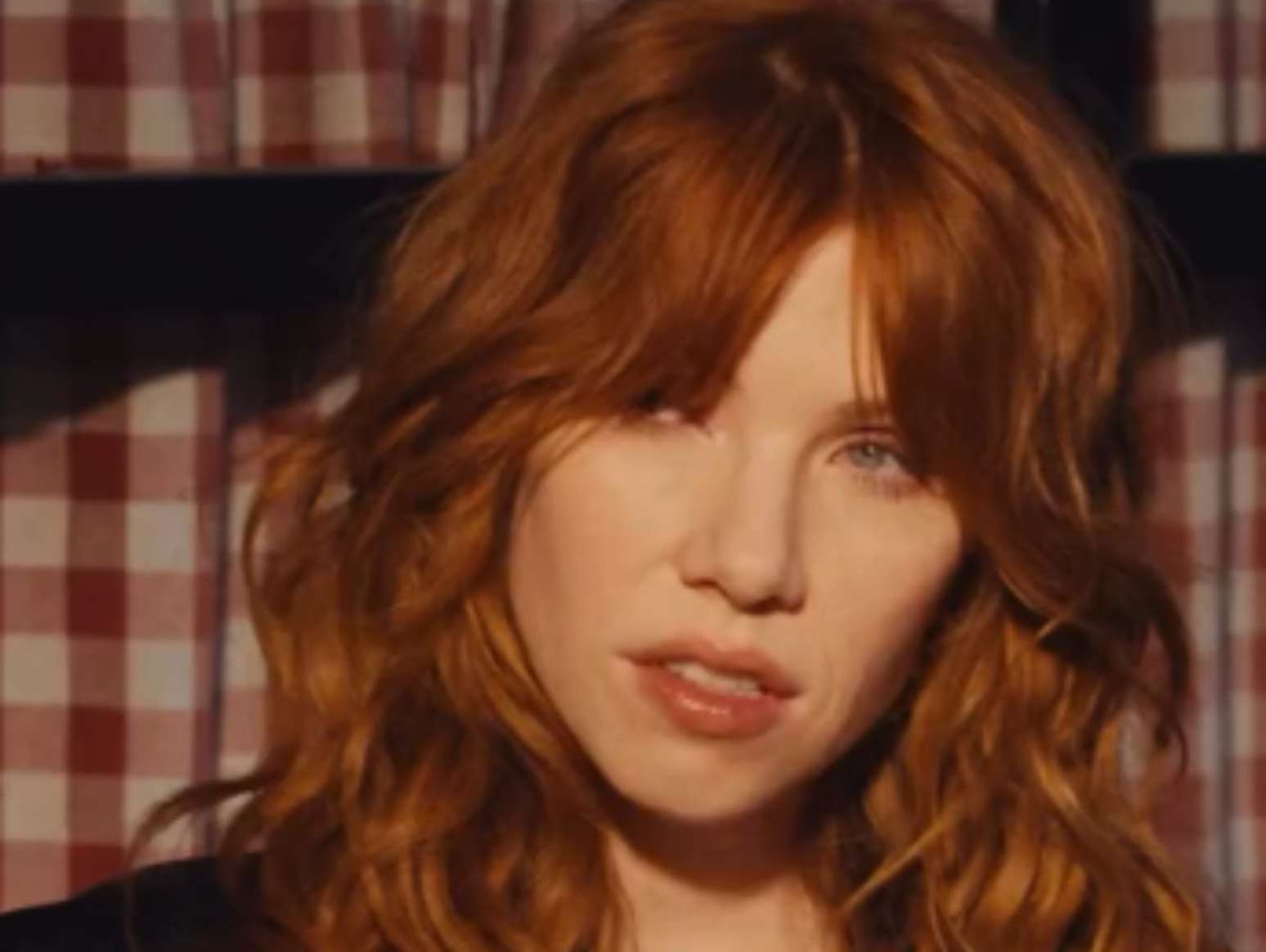 Carly Rae Jepsen anuncia álbum "Day and Night": veja tudo que se sabe