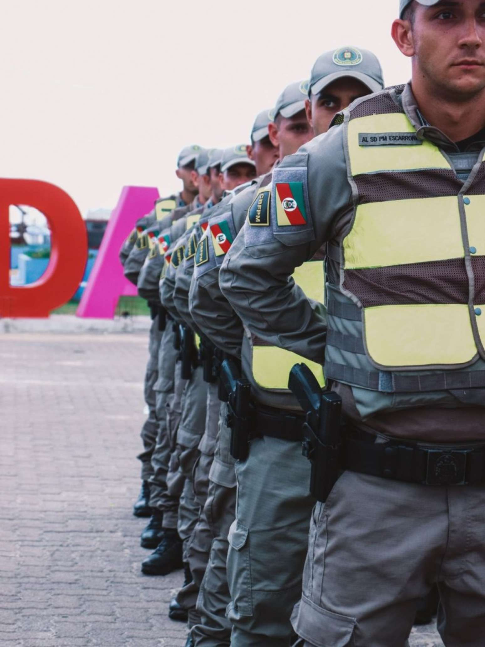 Concurso da Brigada Militar oferece mais de 90 vagas para médicos em ...