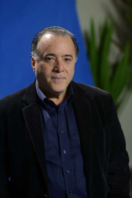 Tony Ramos comemora 50 anos de carreira com papel em O Rebu