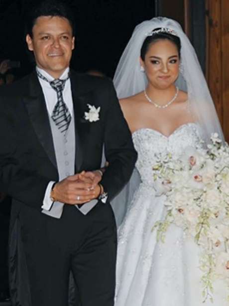 Pedro Fernandez Y Familia