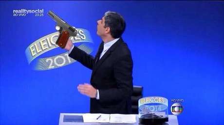 Candidatos e William Bonner viram memes em debate da Globo