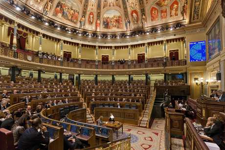 Parlamento espanhol pede reconhecimento do Estado palestino