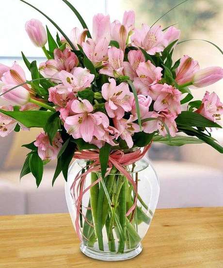 Astromélia: +50 Arranjos com Flores Coloridas para Sua Decoração