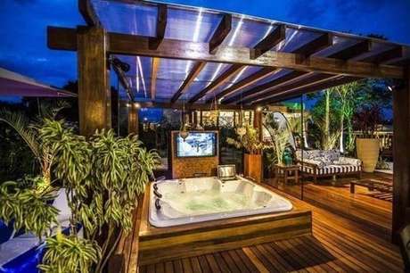 Jacuzzi Externa: +58 Modelos para Sua Área Externa dos Sonhos