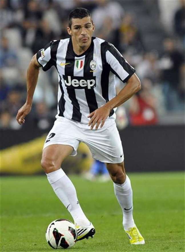 Zagueiro Lúcio faz acordo com Juventus e encerra contrato