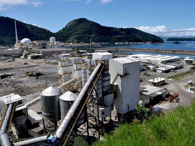 Usina Angra 1 deve ser reativada no dia 10 de março